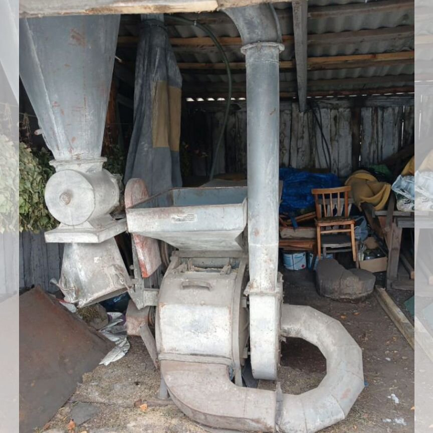 Зернодробилка