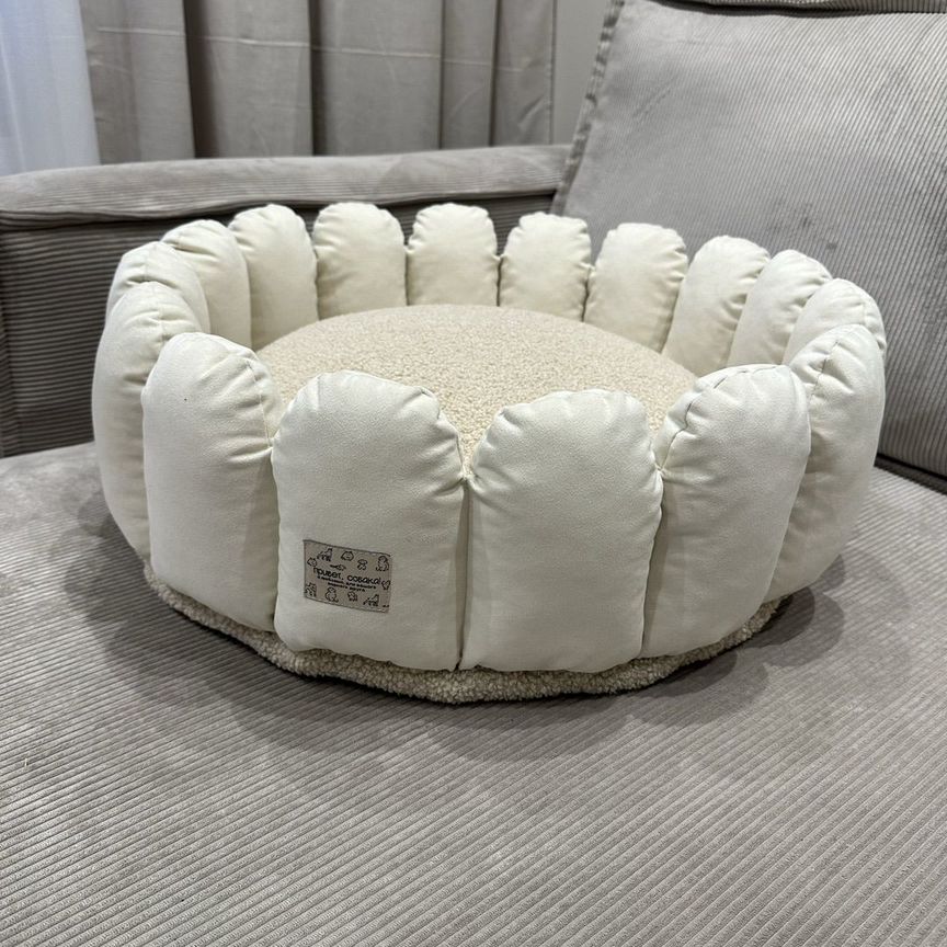 Лежанка для собак