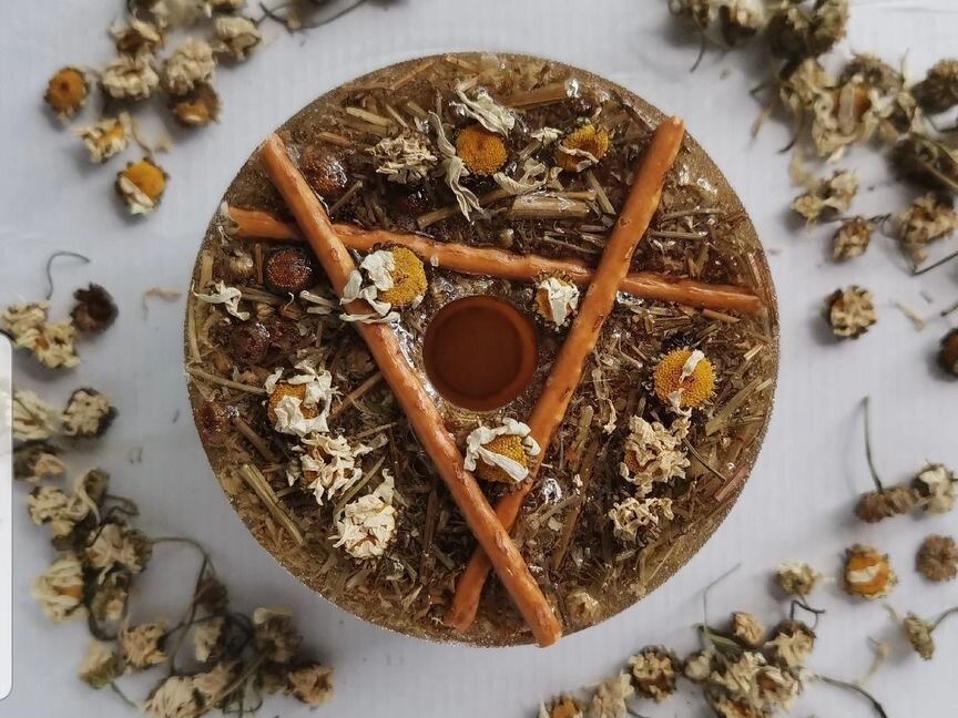 Ликит(конфета для лошади)