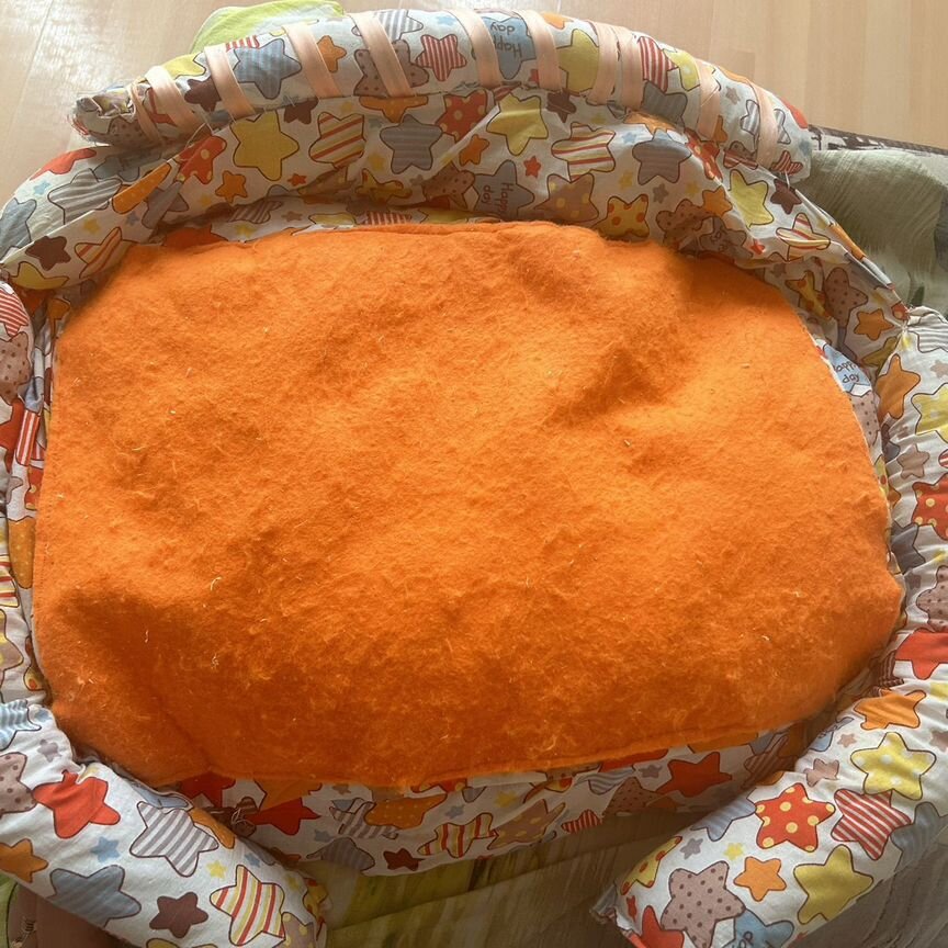 Лежанка для кошек