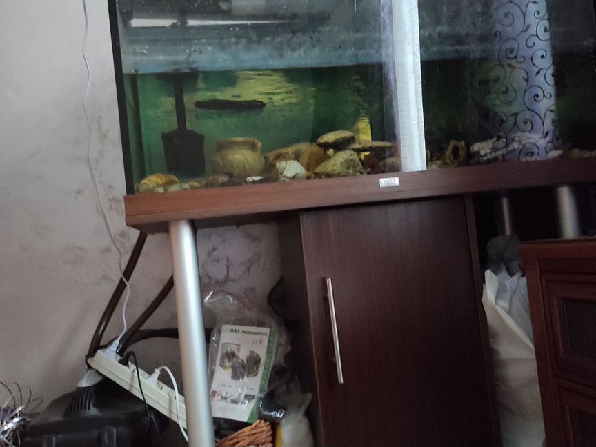 Аквариум с тумбой