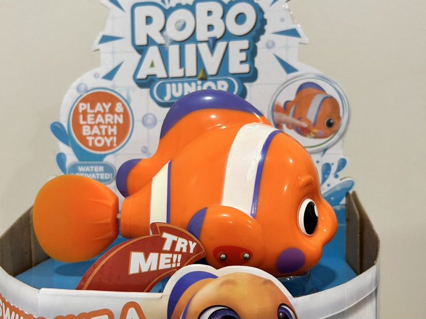 Robo alive junior рыбка zuru для купания игрушка