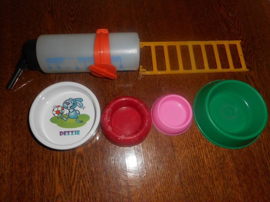 Поилка,миски,лесенка