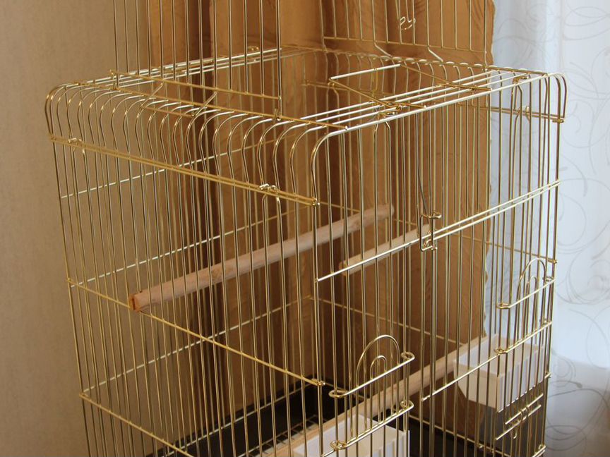 Клетка для попугая на ножке