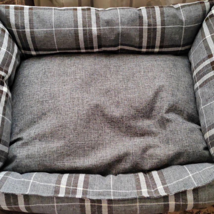 Лежанка для крупных собак