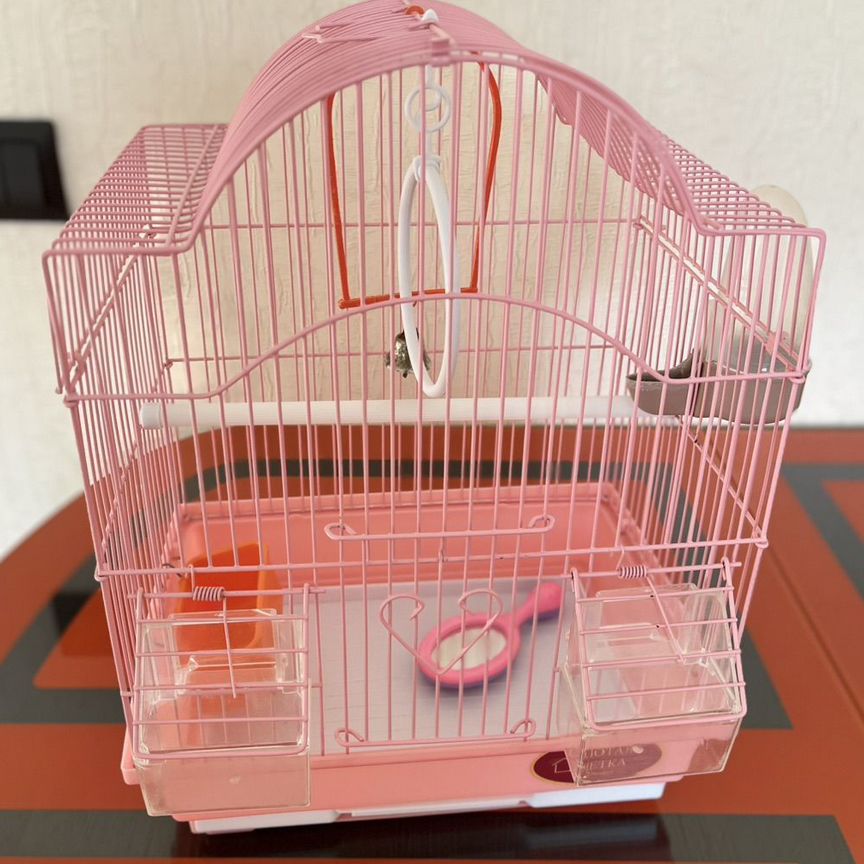 Клетка для попугая в отличном состоянии