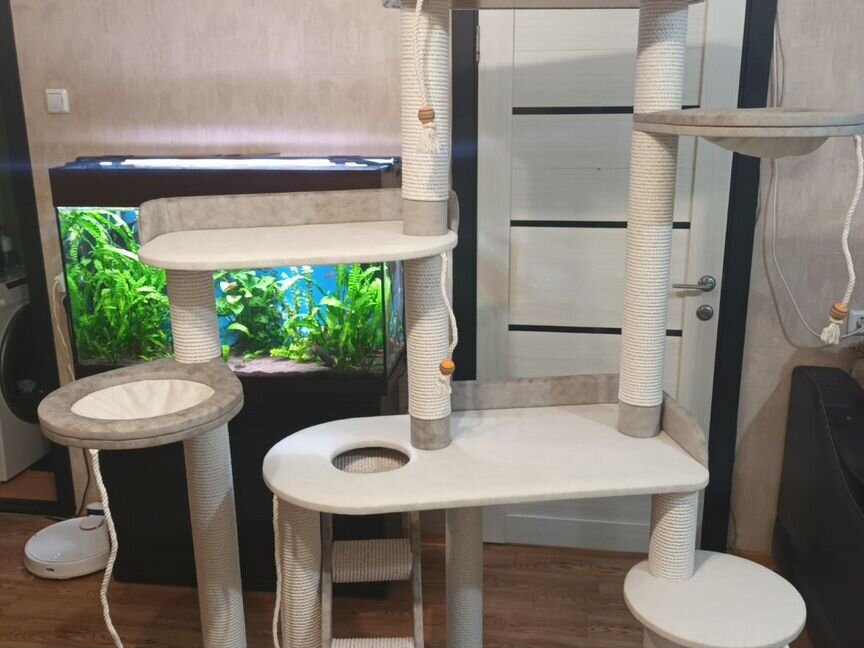 Домик для кошки, когтеточка, комплекс когтеточка