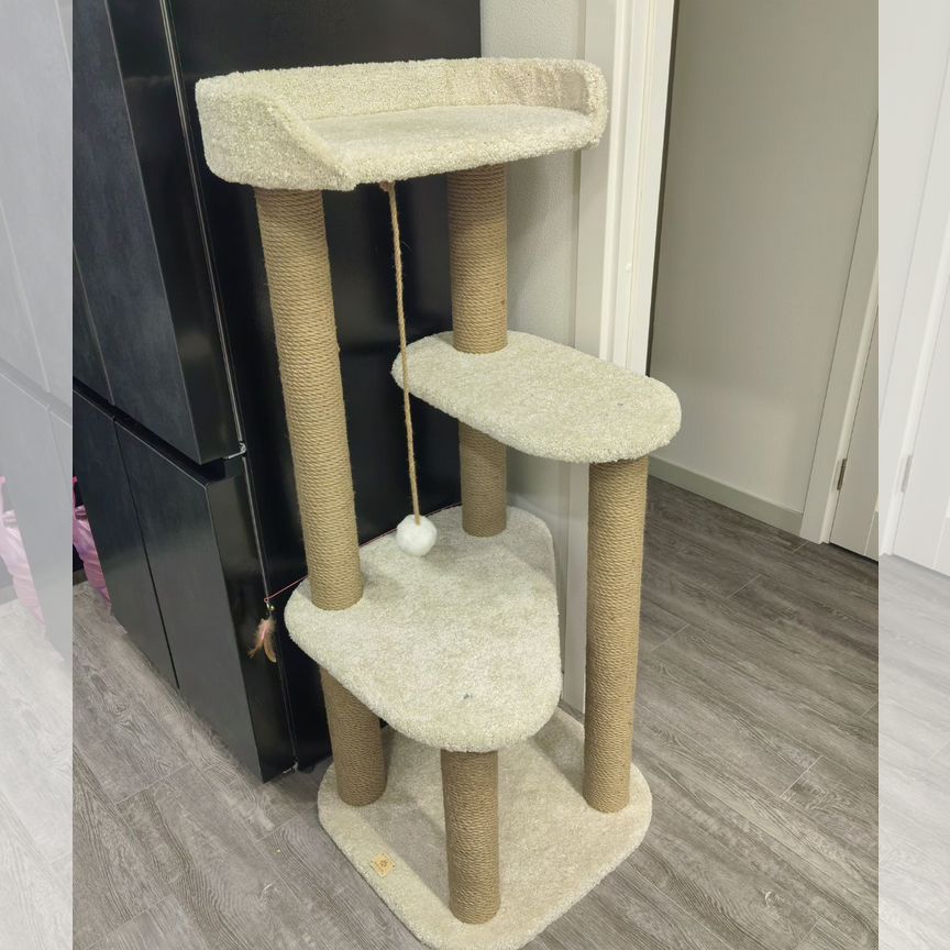 Домик для кошки с когтеточкой