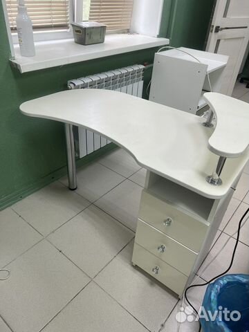 Маникюрный стол, тумба для педикюра б/у купить в Благовещенске ...