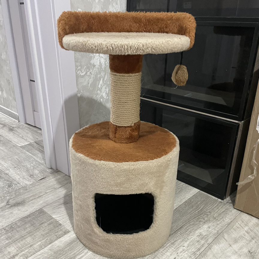 Когтеточка с домиком и лежанкой бу