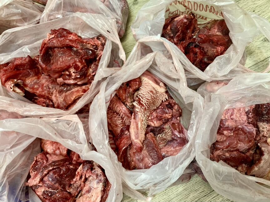 Головная говяжья обрезь для собак (мясо,корм)