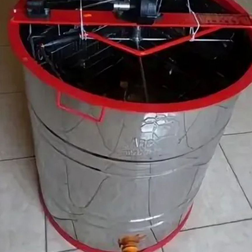 Медогонка нержавейка 4 рамочная с мотором