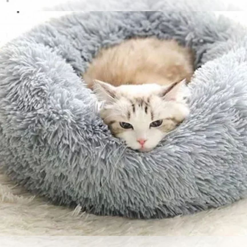 Лежанка для кошек новая