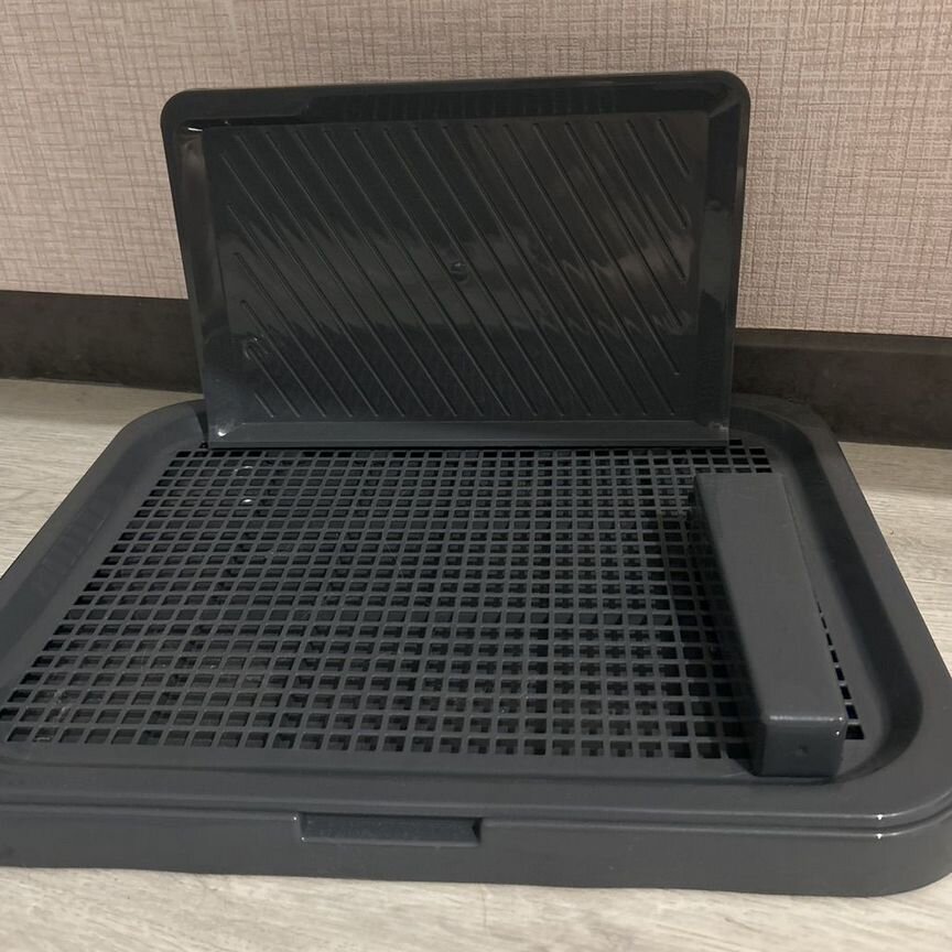 Туалет для собак со столбиком