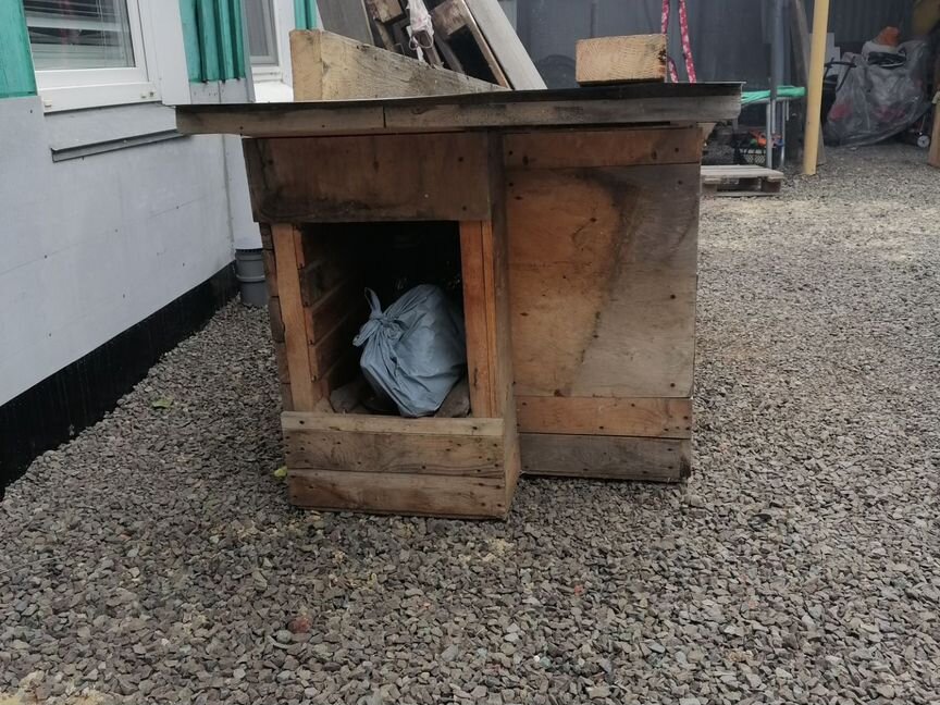 Будка для большой собаки утепленная