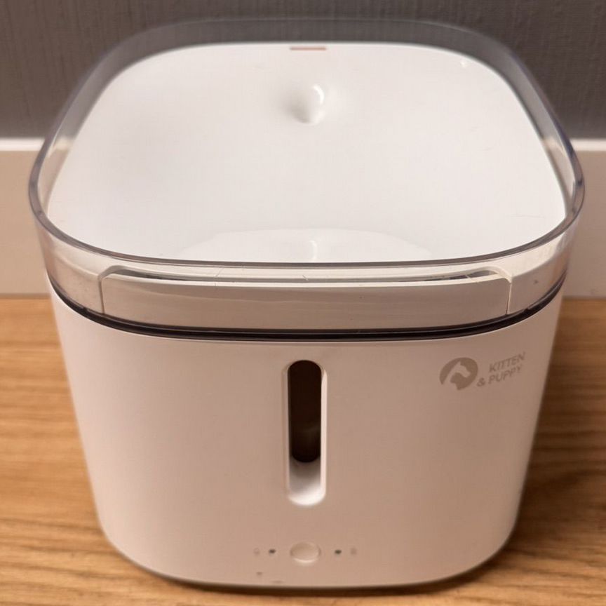 Фонтан поилка для кошек