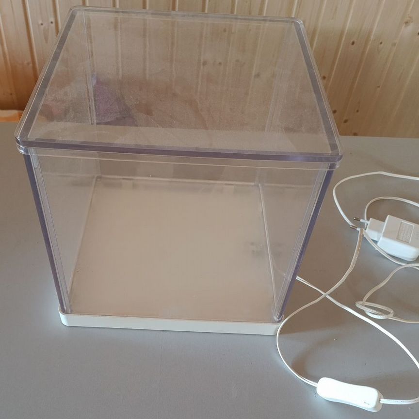 Террариум с подсветкой
