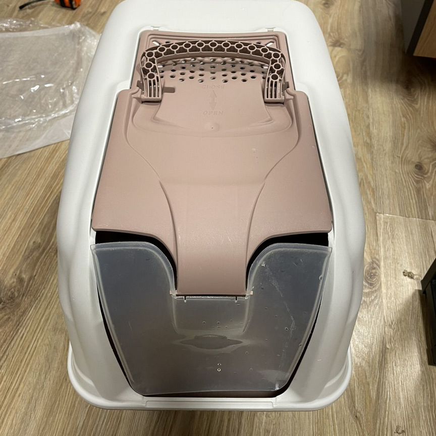 Кошачий лоток закрытый