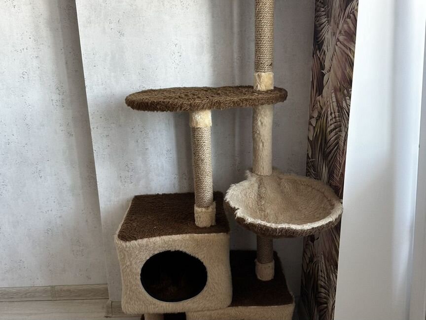 Домик для кошки с когтеточкой