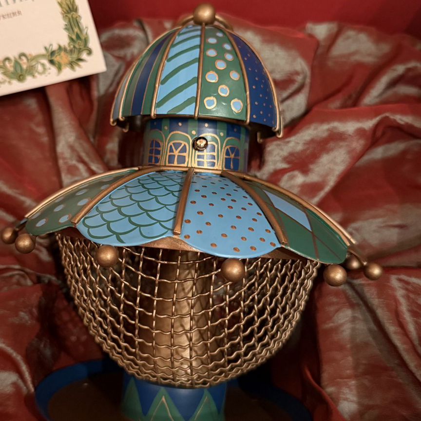 Кормушка для птиц «волшебник изумрудного города»