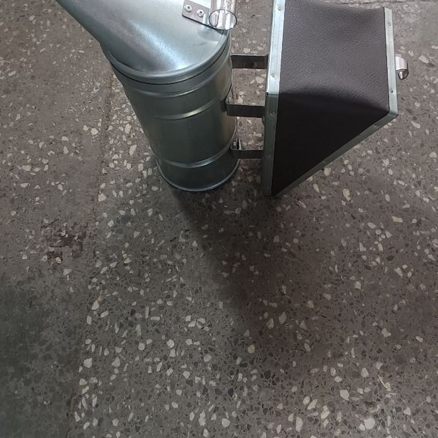 Дымарь для пчёл новый