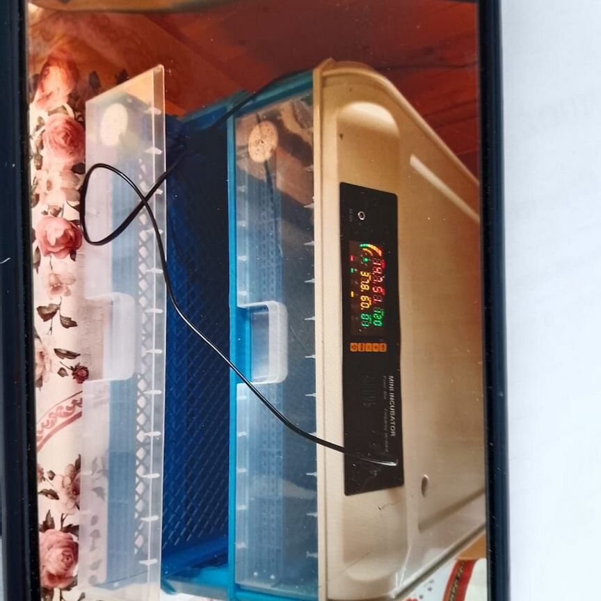 Инкубатор для яиц автоматический переворот