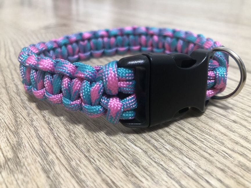 Ошейник из паракорда