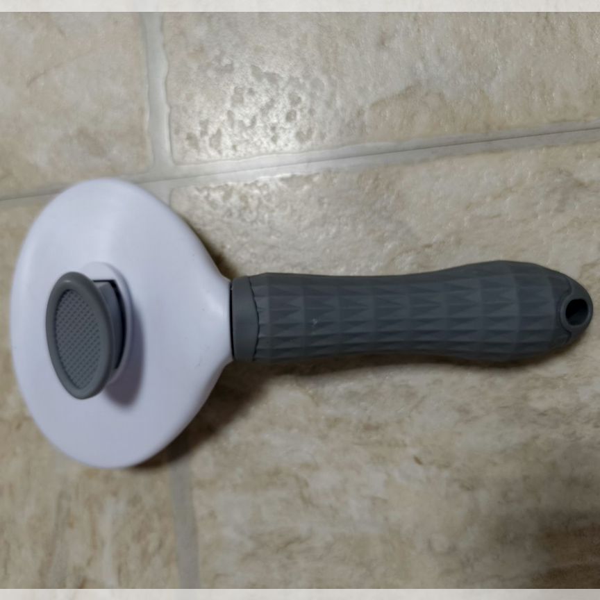 Расчёска для кошек и собак, дешеддер