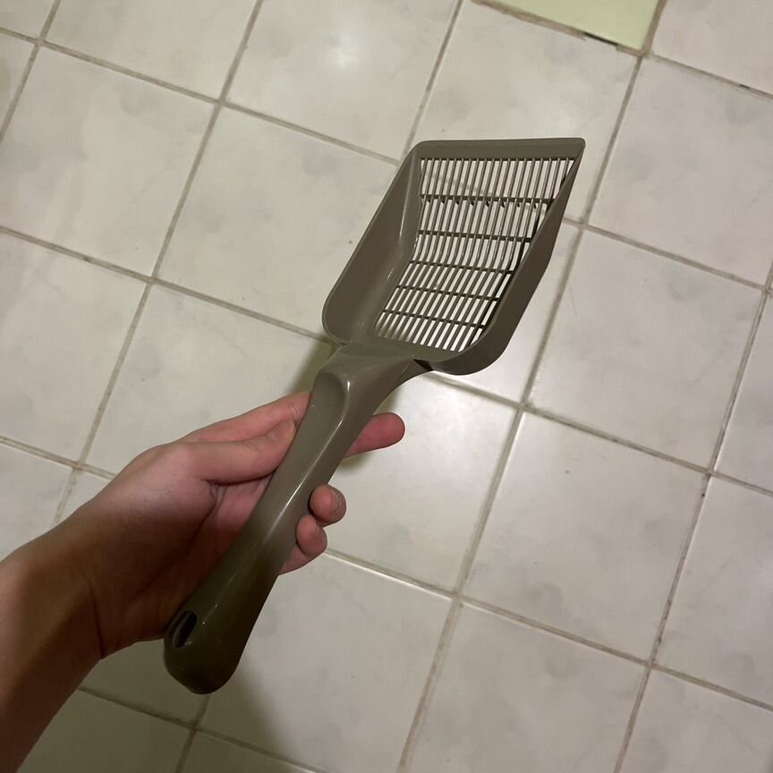 Совок для лотка