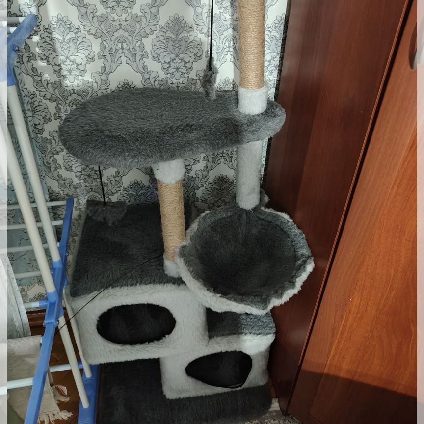 Домик для кошки с когтеточкой бу