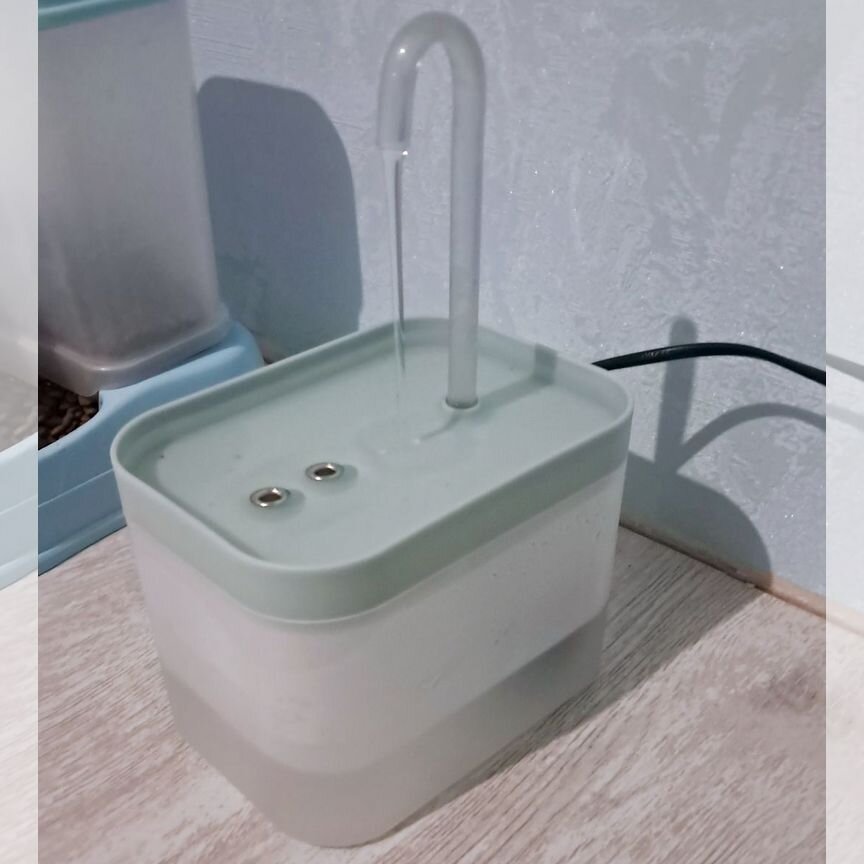 Фонтан поилка для кошек