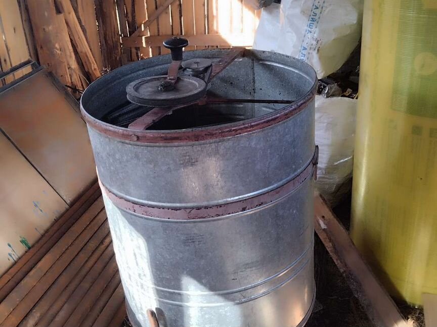 Медогонка бу 3х рамочная