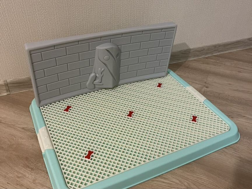 Лоток для собак со стенкой