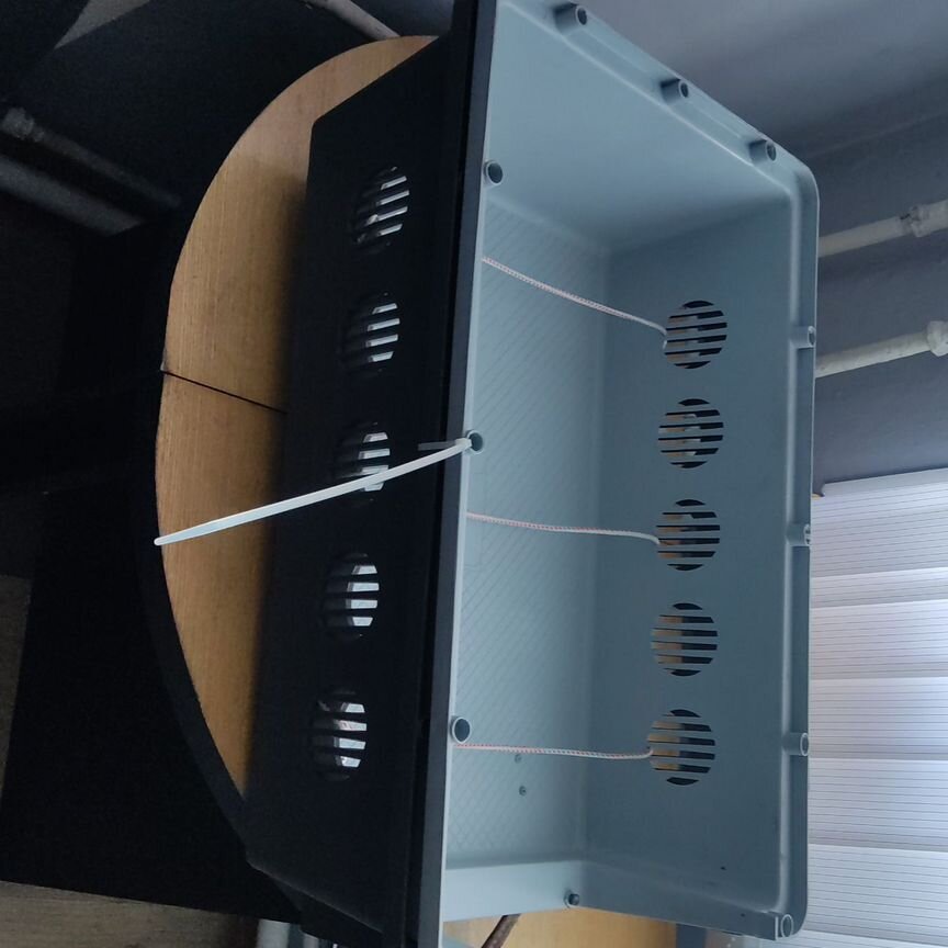 Продам переноску для собаки