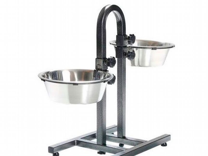 Стойка с мисками для двух собак