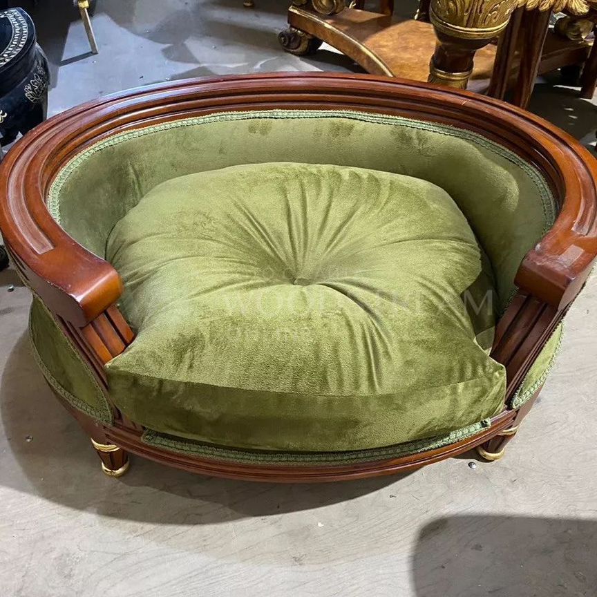 Лежак для животных. Пуф. Винтаж