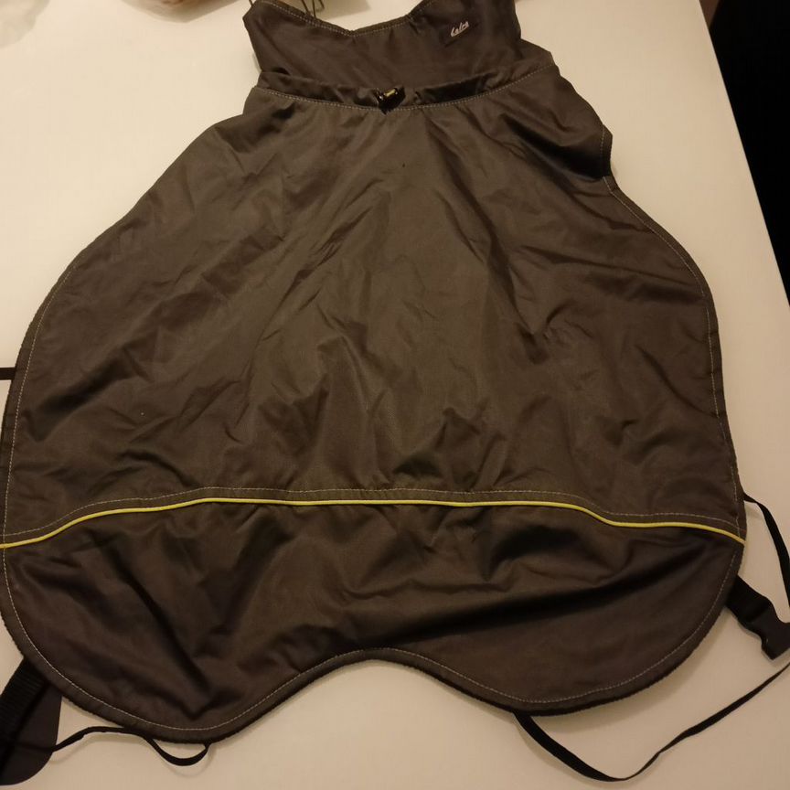 Тёплая накидка на собаку