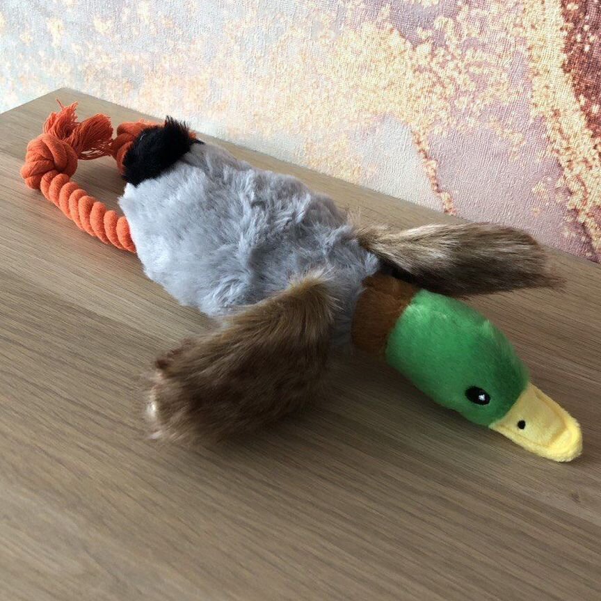 Игрушка для собак утка с пищалкой новая