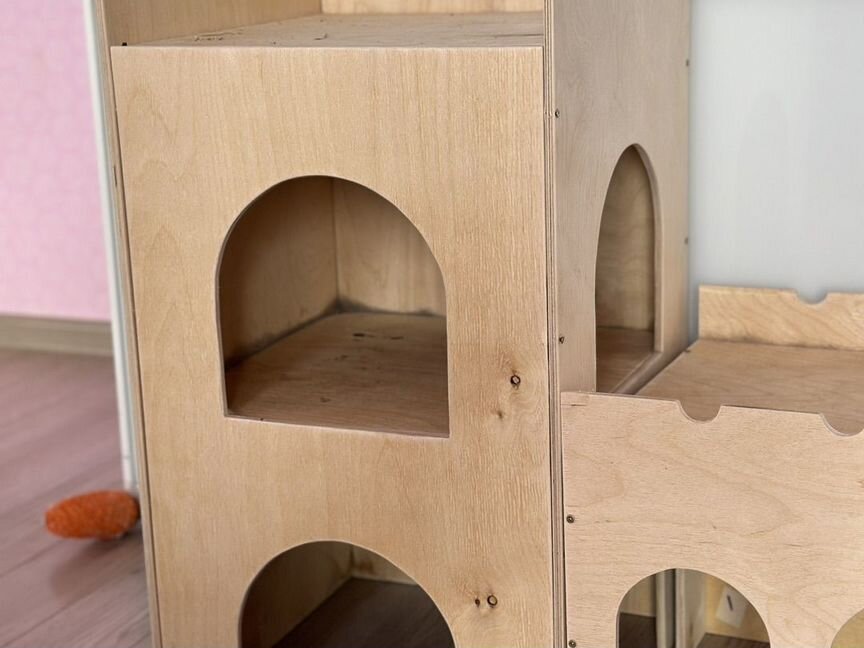 Деревянный домик для кошек, кроликов