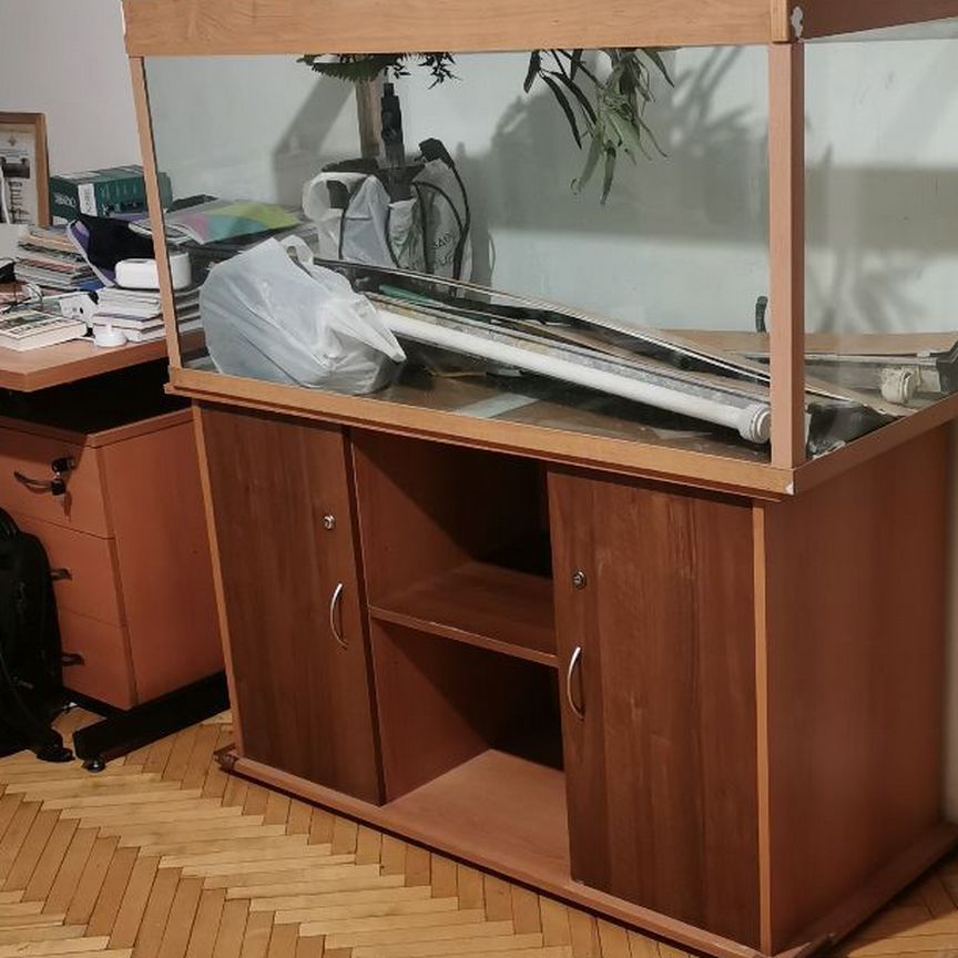 Аквариум с тумбой бу