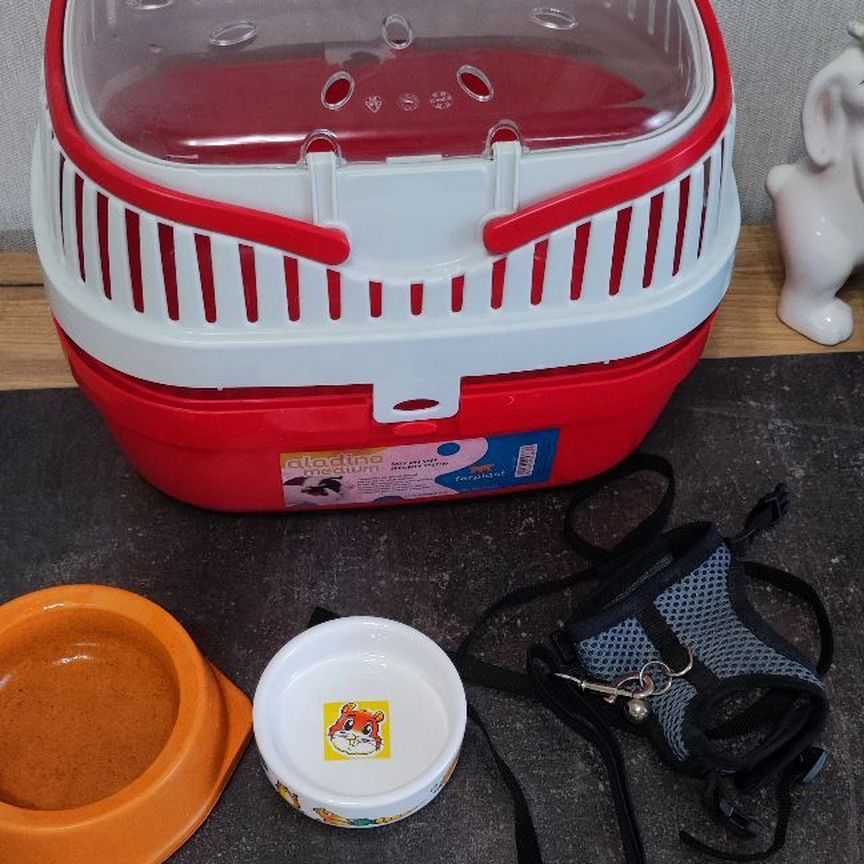 Переноска + принадлежности для грызуна