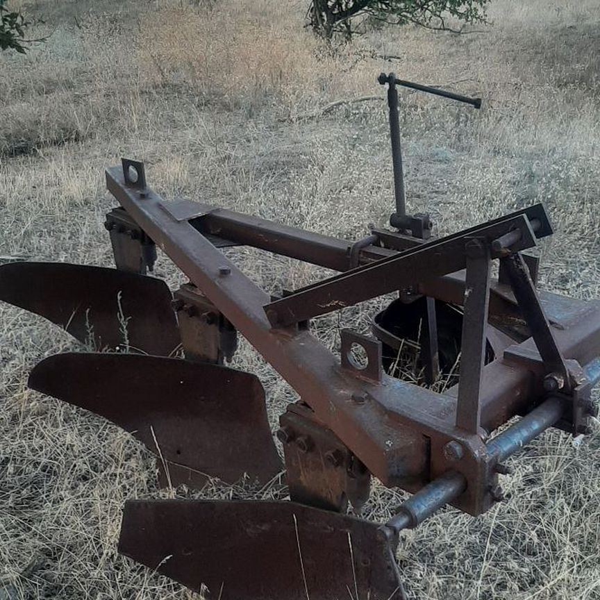 Плуг лесагромаш плн 3 корпус