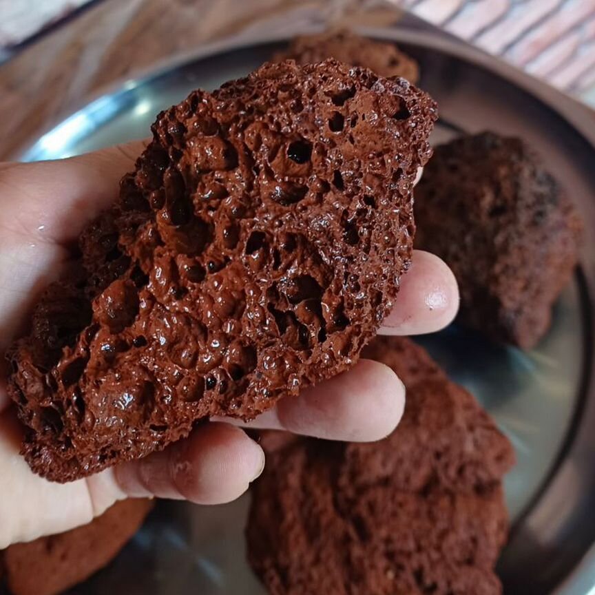 Вулканическая лава