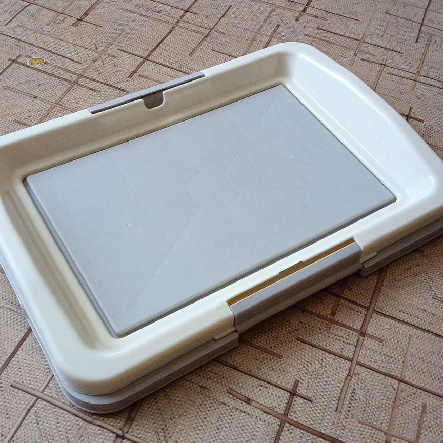 Лоток для собак под пеленку