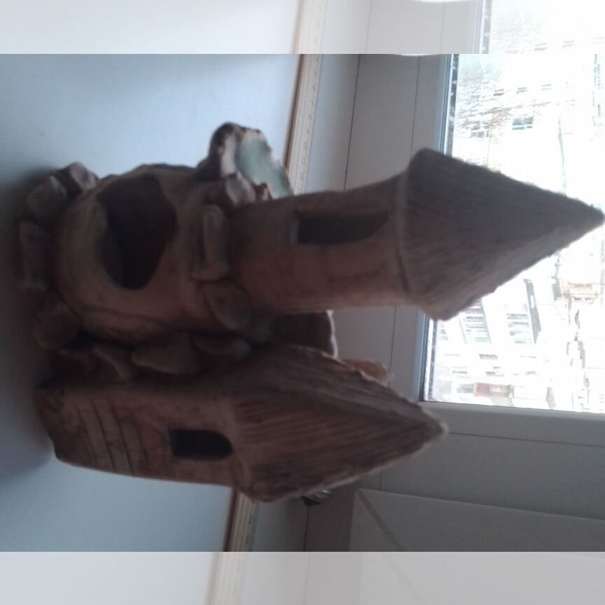 Замок для аквариума