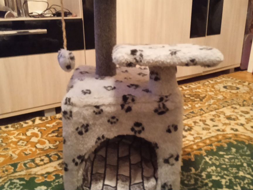 Домик для кошки с когтеточкой