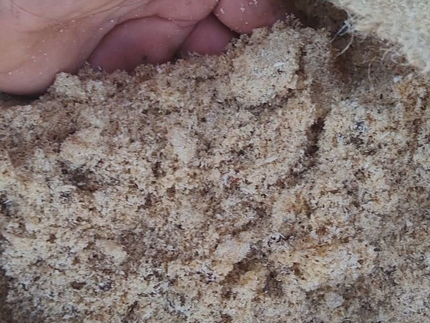 Опилки в мешках