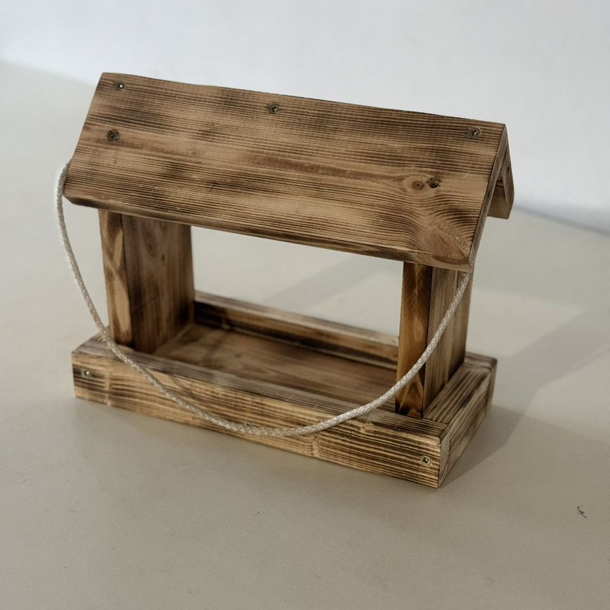 Кормушка для птиц