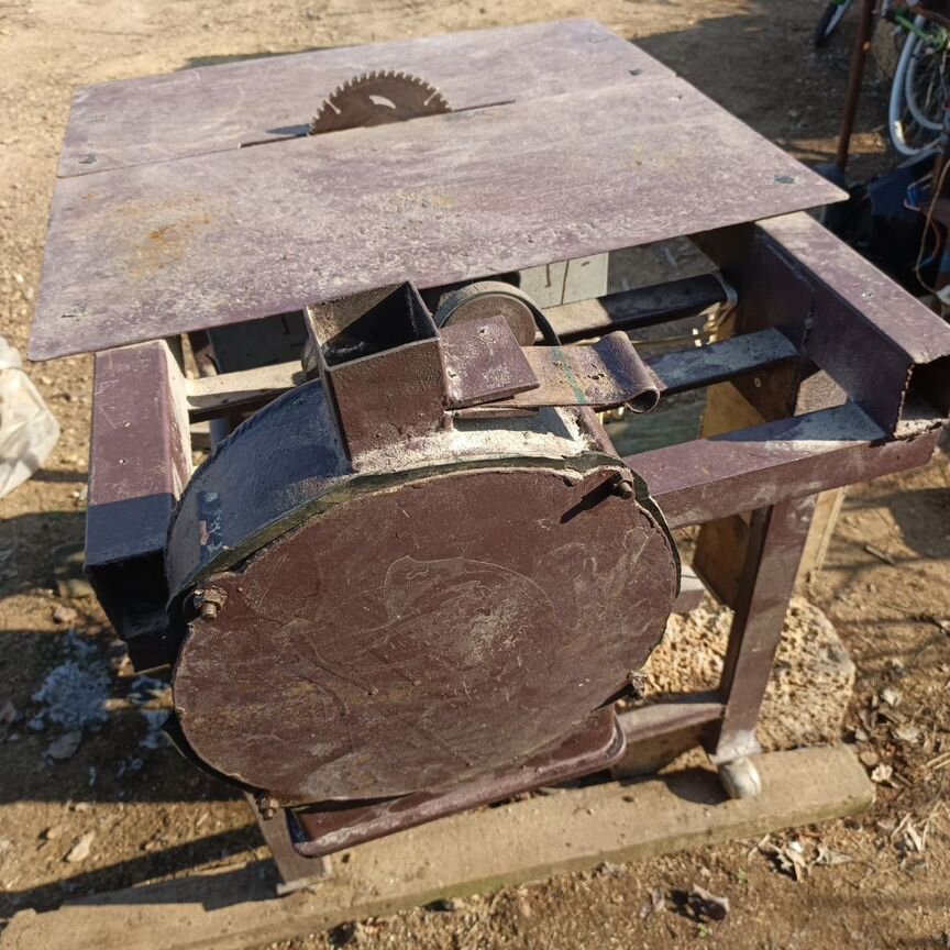 Зернодробилка  церкулярка