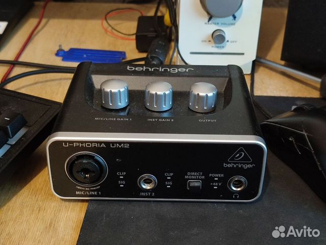 Behringer u phoria um2 звуковая карта купить в Санкт-Петербурге ...